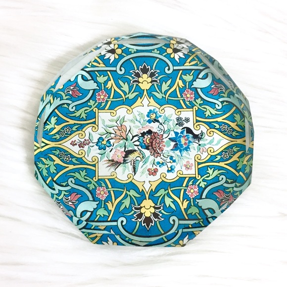 Accents | Boho Chic Floral Faceted Paperweight Decor | Poshmark